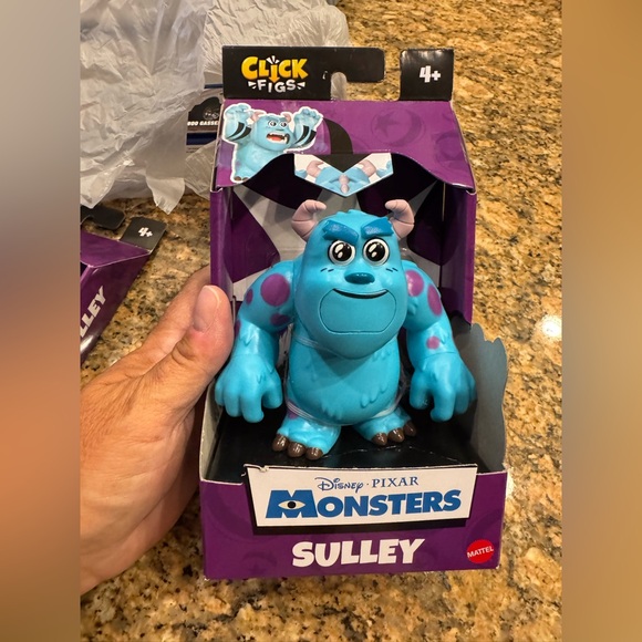 None | Toys | Disney And Pixar Click Figs Sulley Pop Up Action Move New ...